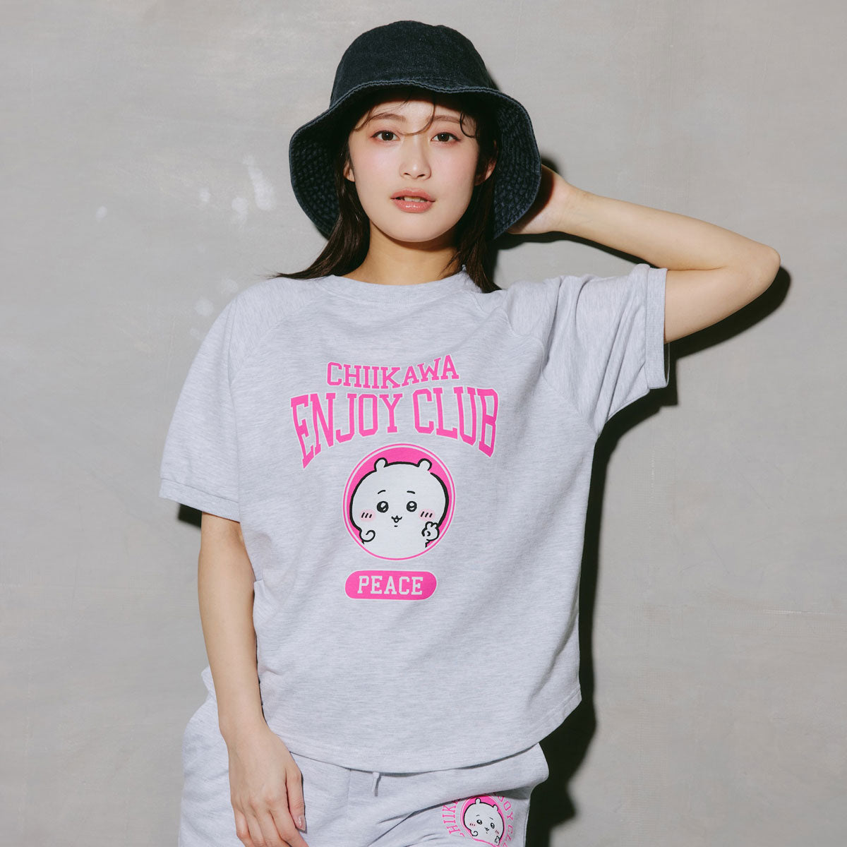 Chiikawa T-shirt (Peace / Chiikawa Heather Grey) | Chiikawa Market ...